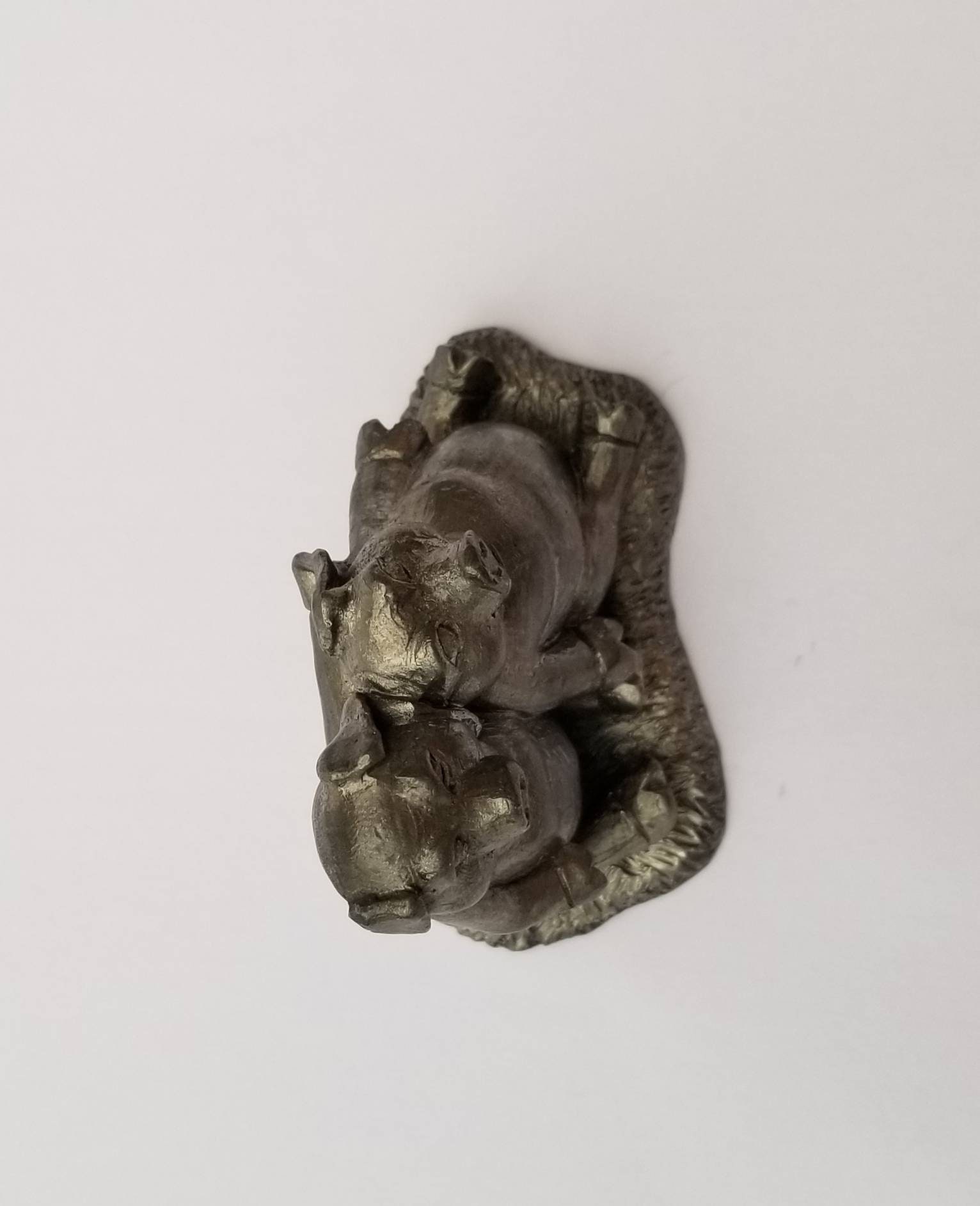 Michael Ricker Pewter friendship Gift of Love Pigs Figurine, Michael ...