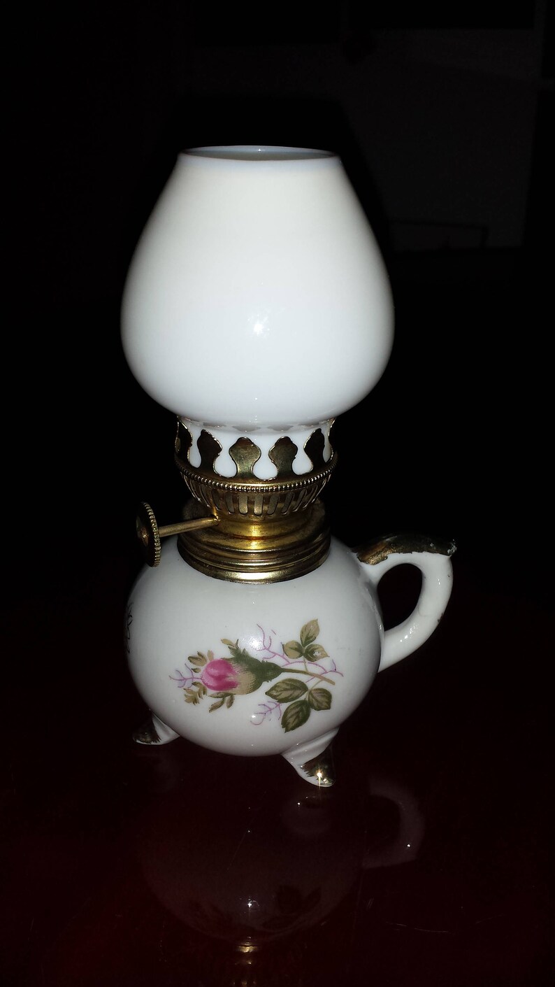 VINTAGE White Porcelain Miniature Oil Lamp Finger Handle With Milk ...