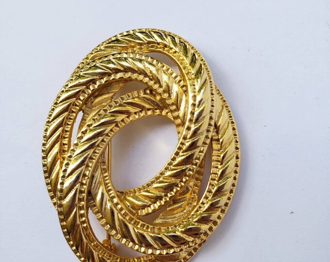 Three Dimensional Entwined Oval Circles Brooch Pin, Vintage ...
