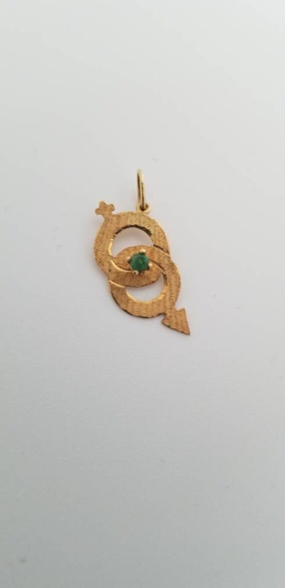 Gold 18K Pendant with Raw Colombian Emerald Marked 18… - Gem