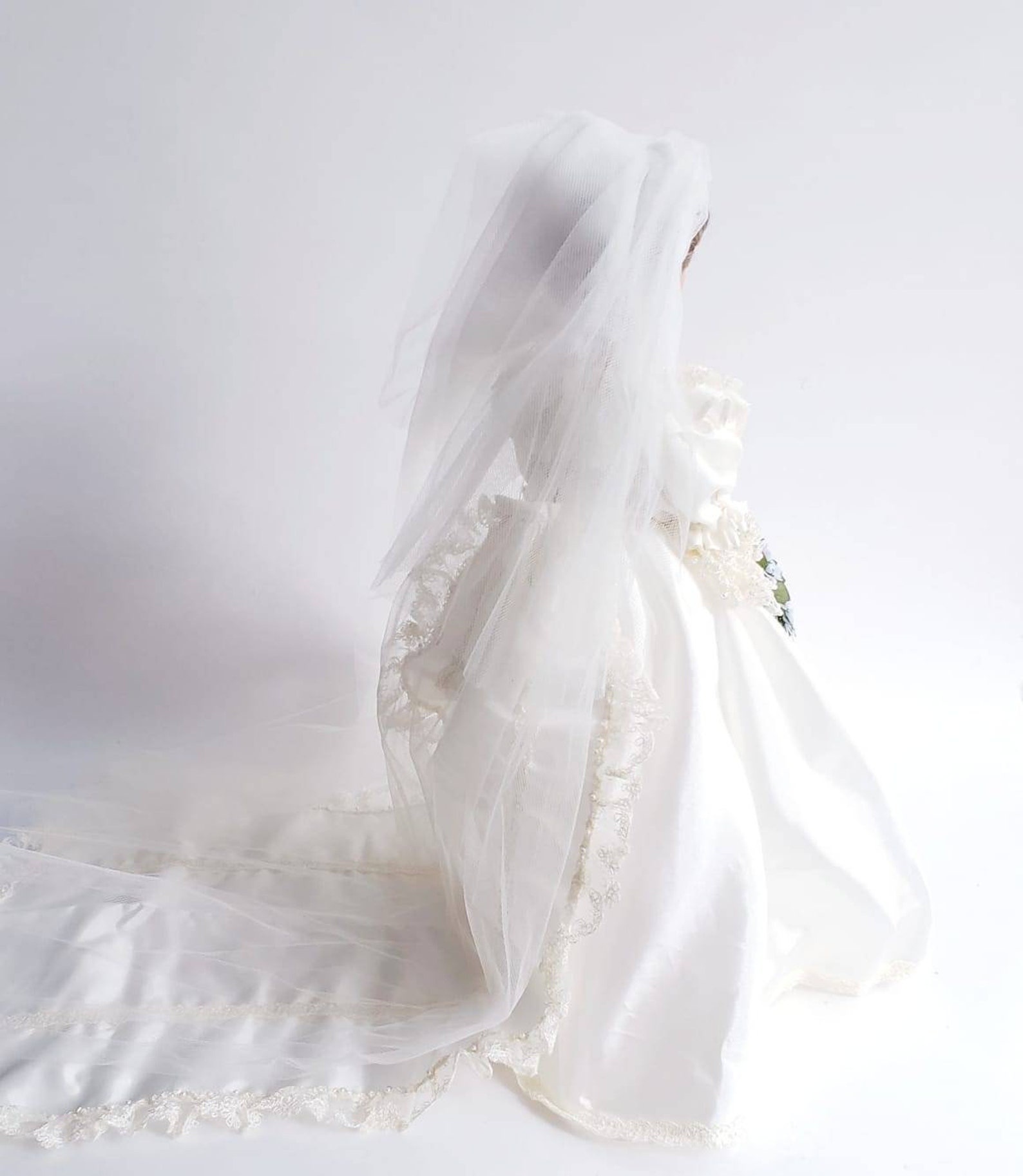 Prince Charles Bridegroom Doll and Princess Diana Bride Doll, THE ...