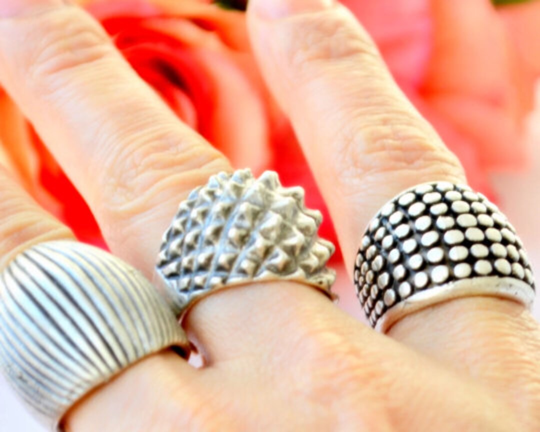 Big Man 3D Metal Dot Ring, Large Curve, Engraved Convoluted Texture ...