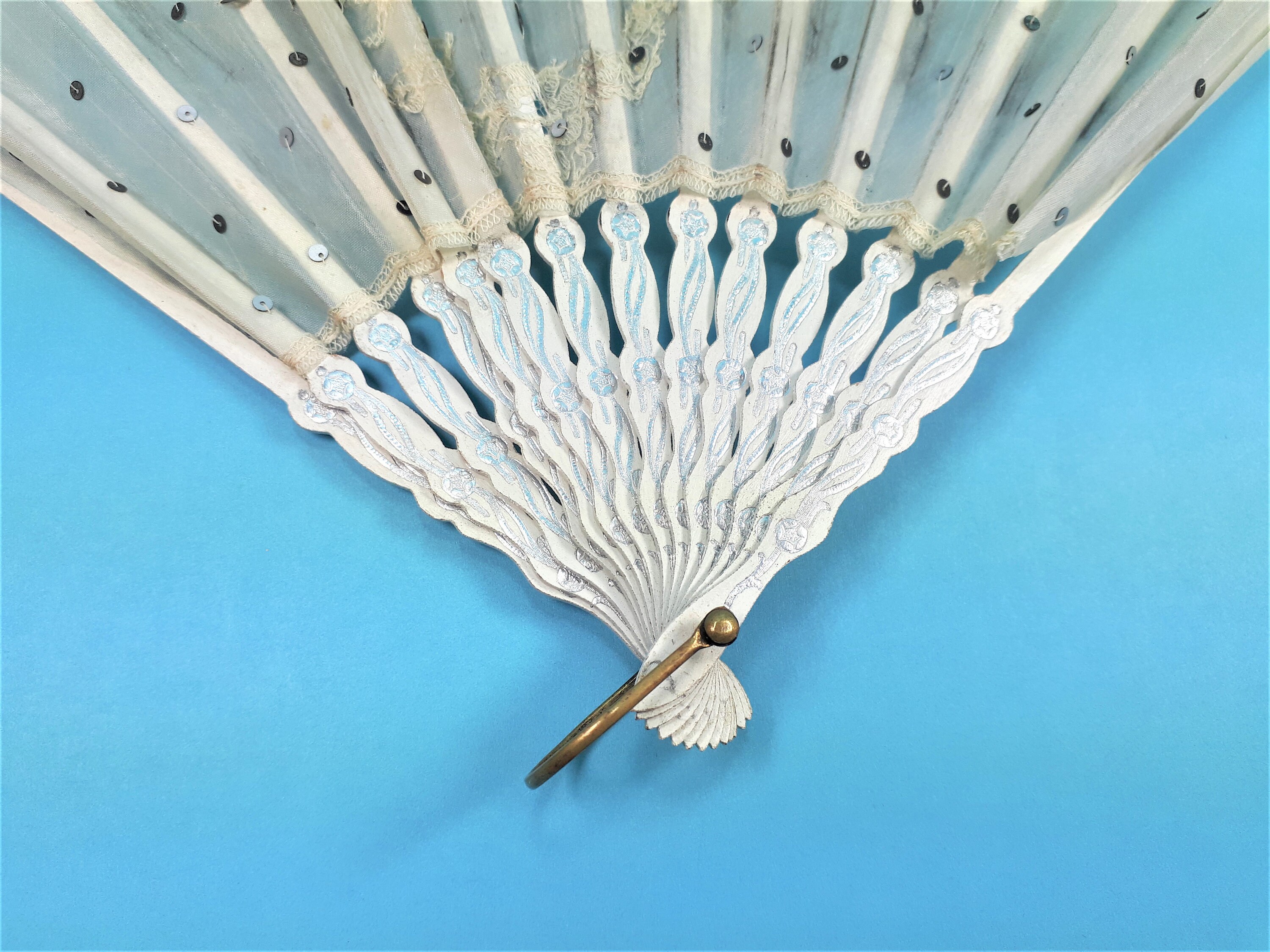 Antique Victorian White Silk and Sequin and Lace Folding Fan | Etsy