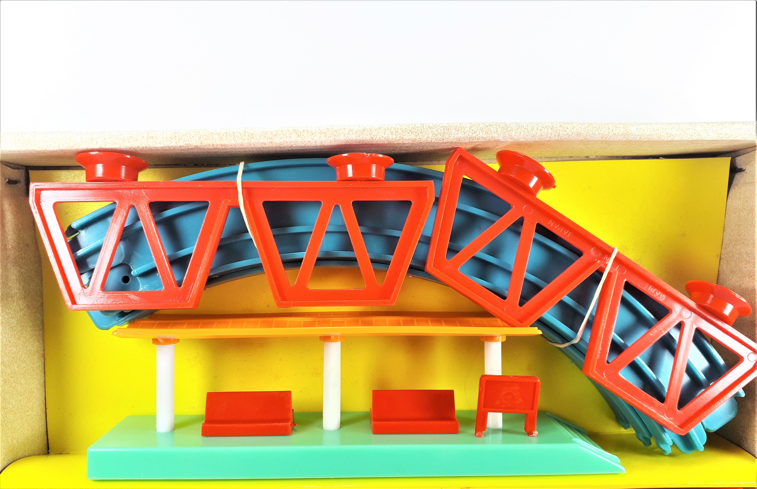 Plastic Train Set Dreamland 19 Pieces Toy Train Set Battery | Etsy