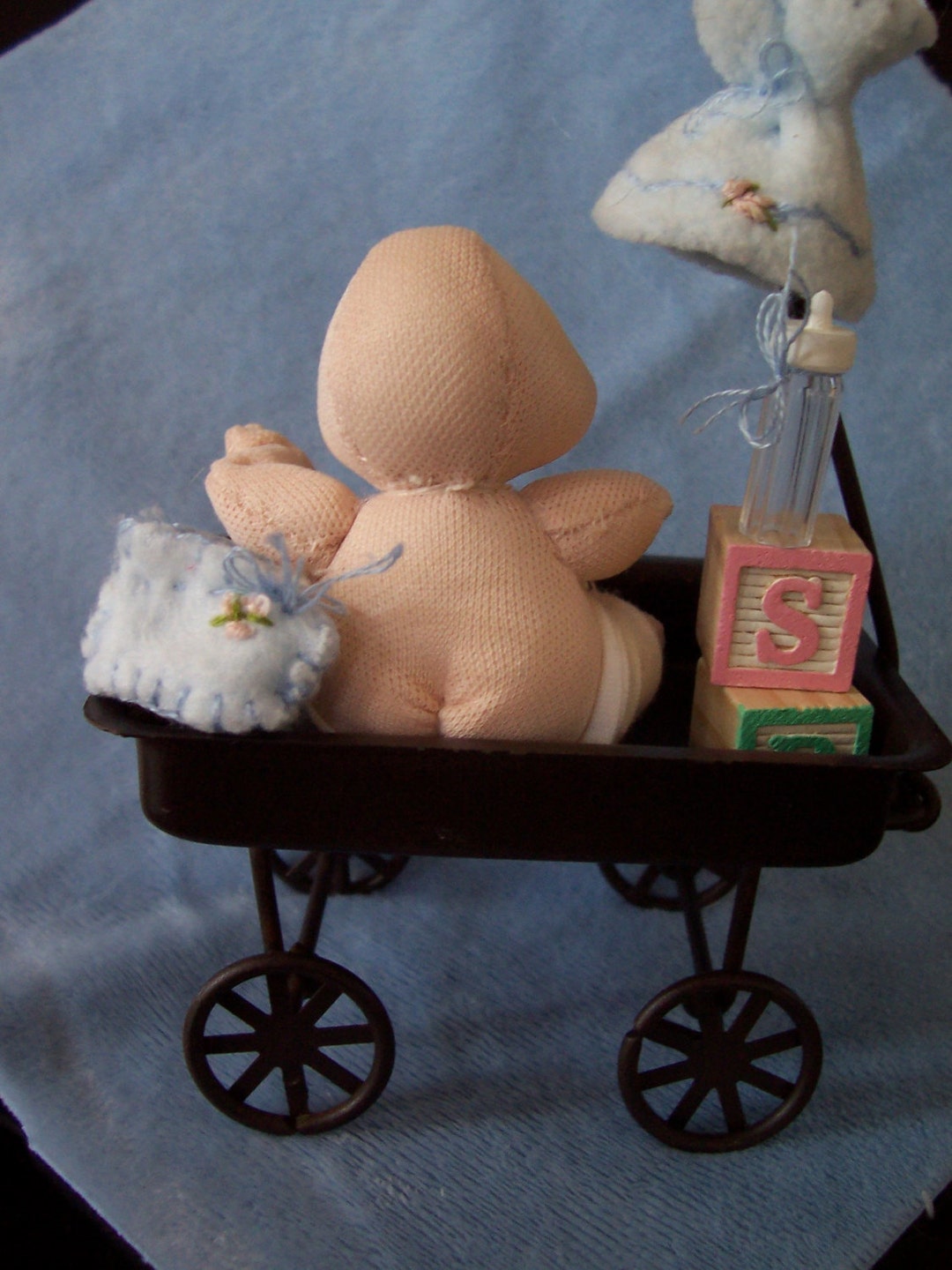 Dinky Baby Pattern 021 - Speck the Miniature Sitting Baby - 2 Inch ...