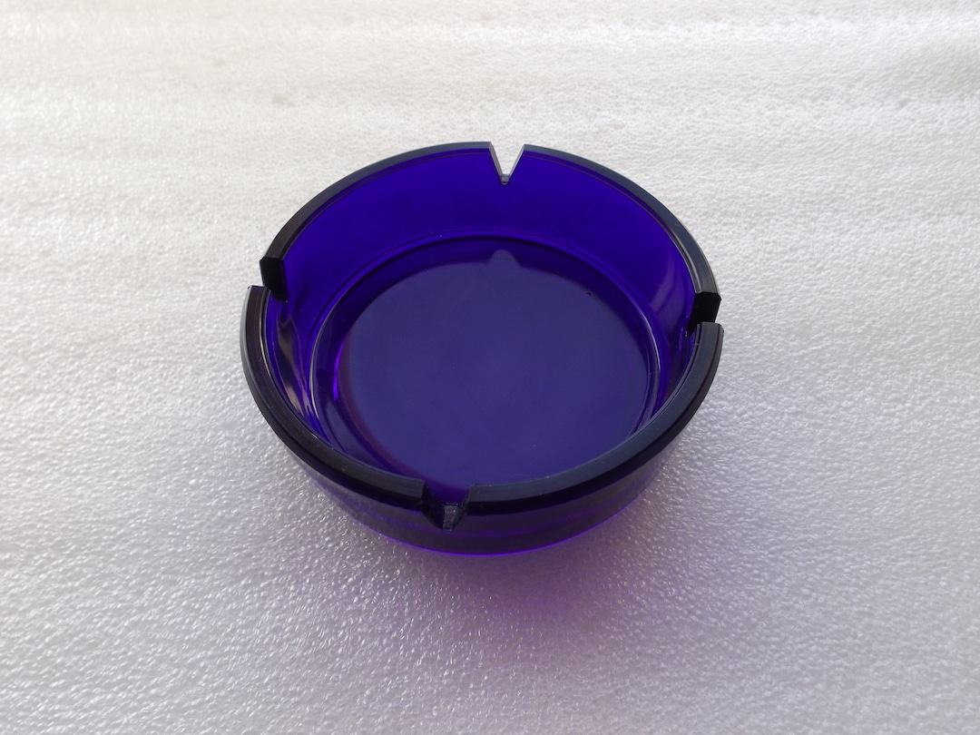 Ashtray Blue Color Glass Ashtray , Round Glass Ashtray, Glass Ashtray ...