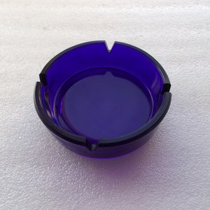Ashtray Blue Color Glass Ashtray , Round Glass Ashtray, Glass Ashtray ...