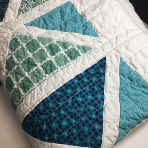 Ocean Path Beaches Quilt Kit - Pattern by Quilt Therapy - Ocean Sun ...