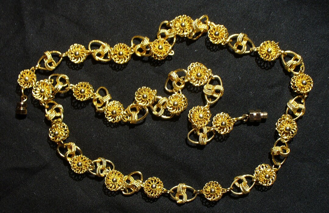 Delicate Fancy Gilt Stylized Floral Necklace - Etsy