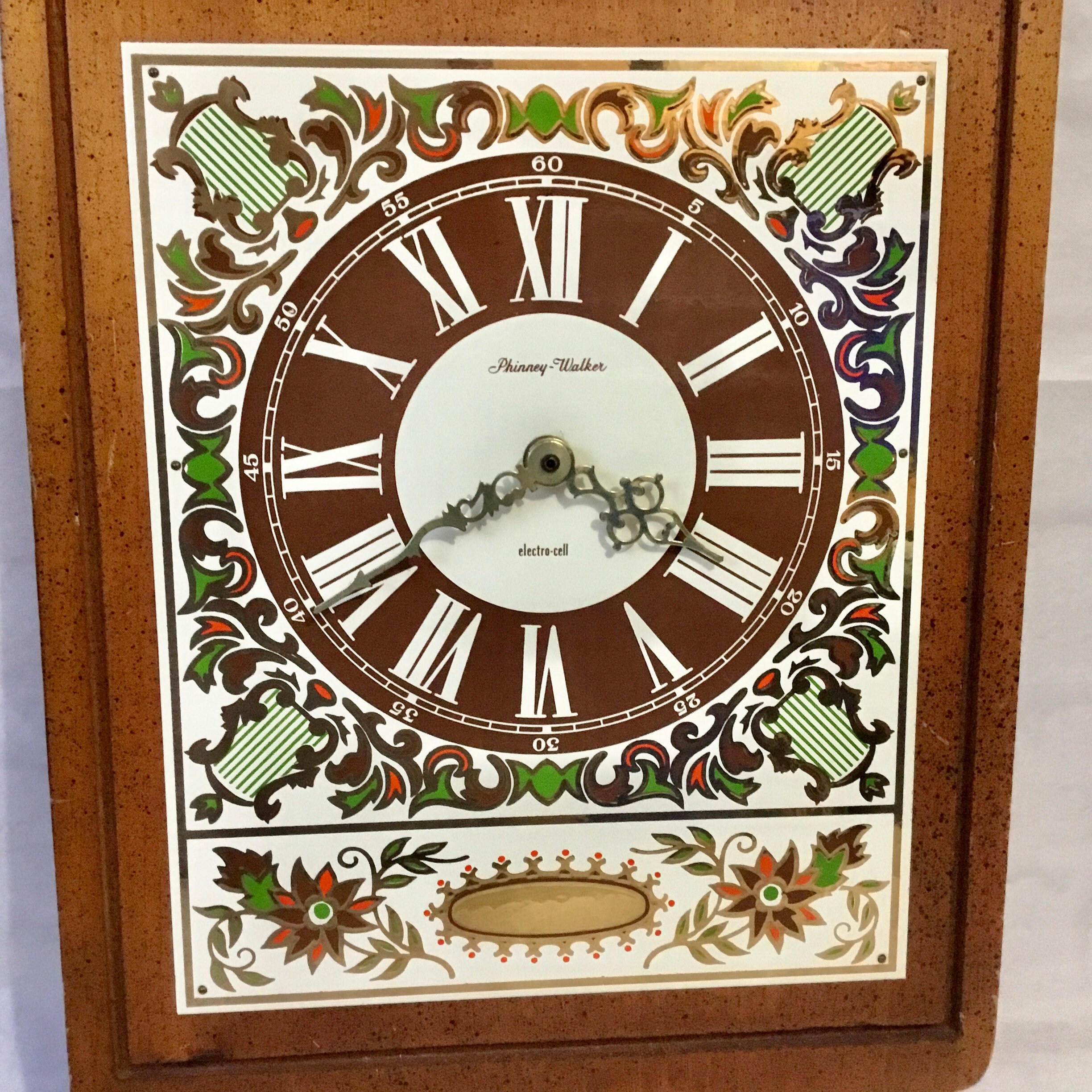Vintage Wall Clock Phinney Walker Electro Cell Wood Enamel Tole Folk ...