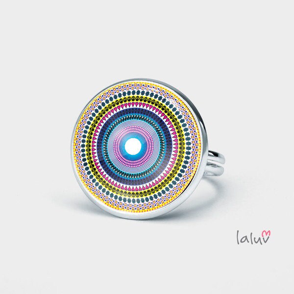 Ring LOVE MANDALA - Etsy