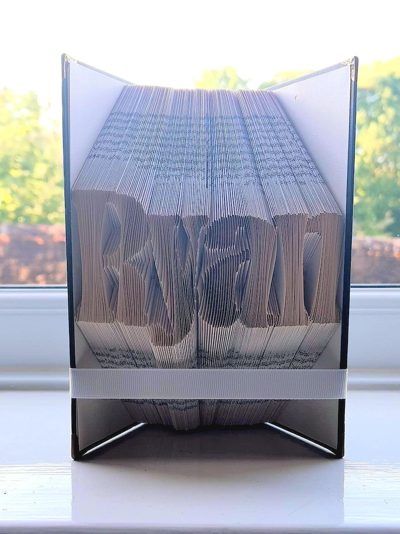 Personalized Folded Book Art: Custom Name Sculpture Gift - Etsy UK