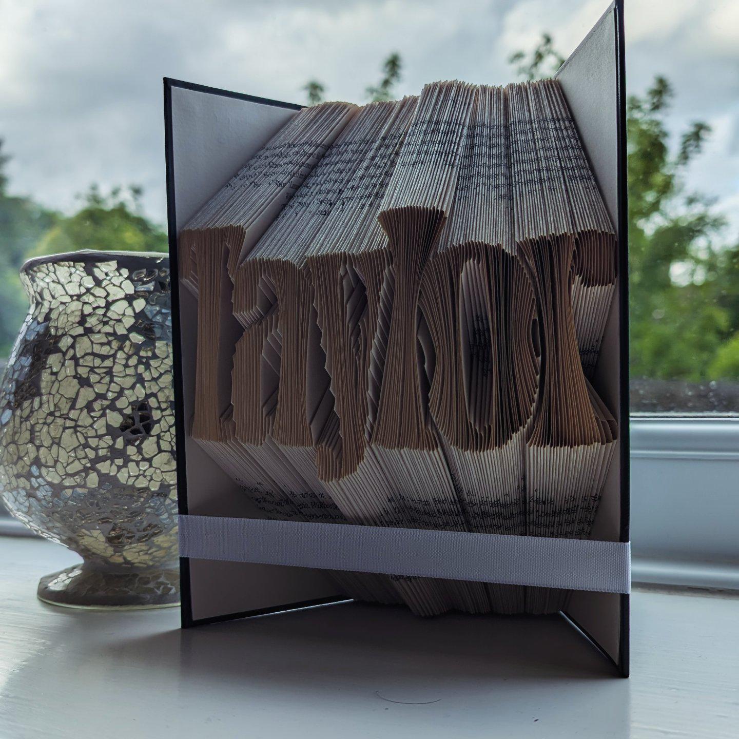 Personalized Folded Book Art: Custom Name Sculpture Gift - Etsy UK