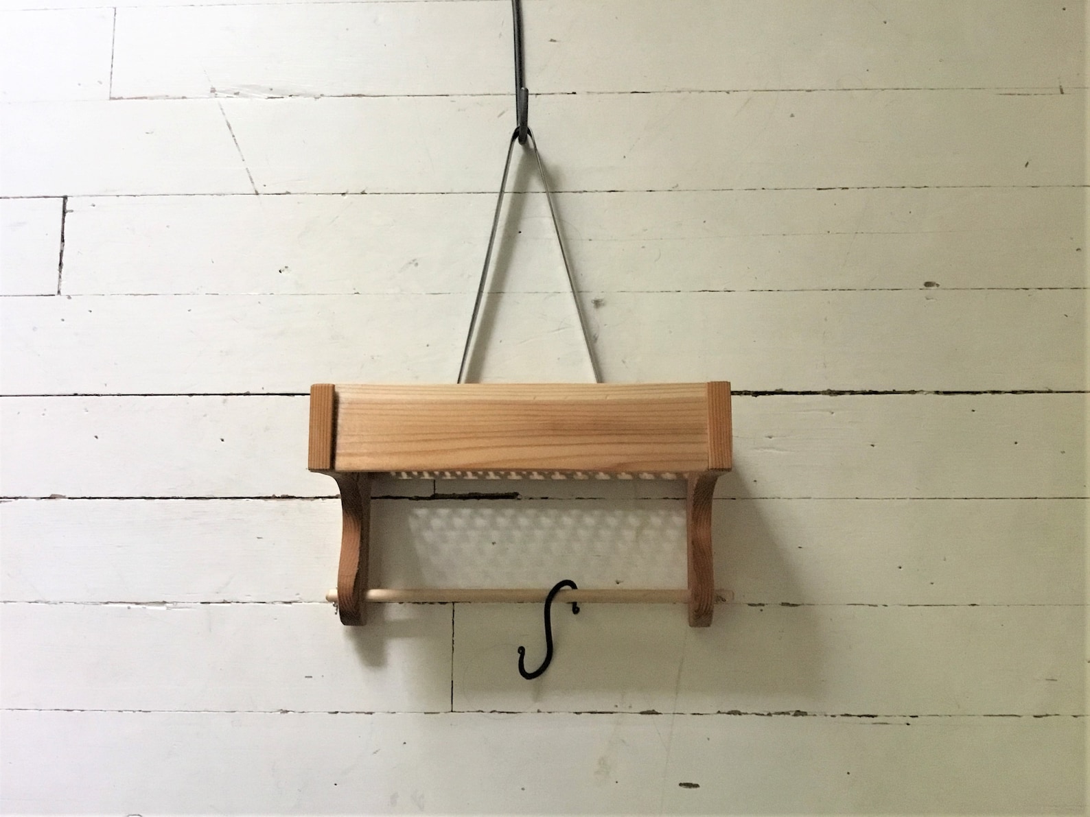 Outdoor Cedar Shower Caddy , Rustic Style Exterior Shower Storage - Etsy UK