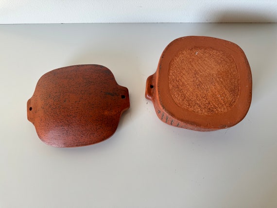 Mid-Century Organic Studio Pottery Lidded Pot / Box - Gem