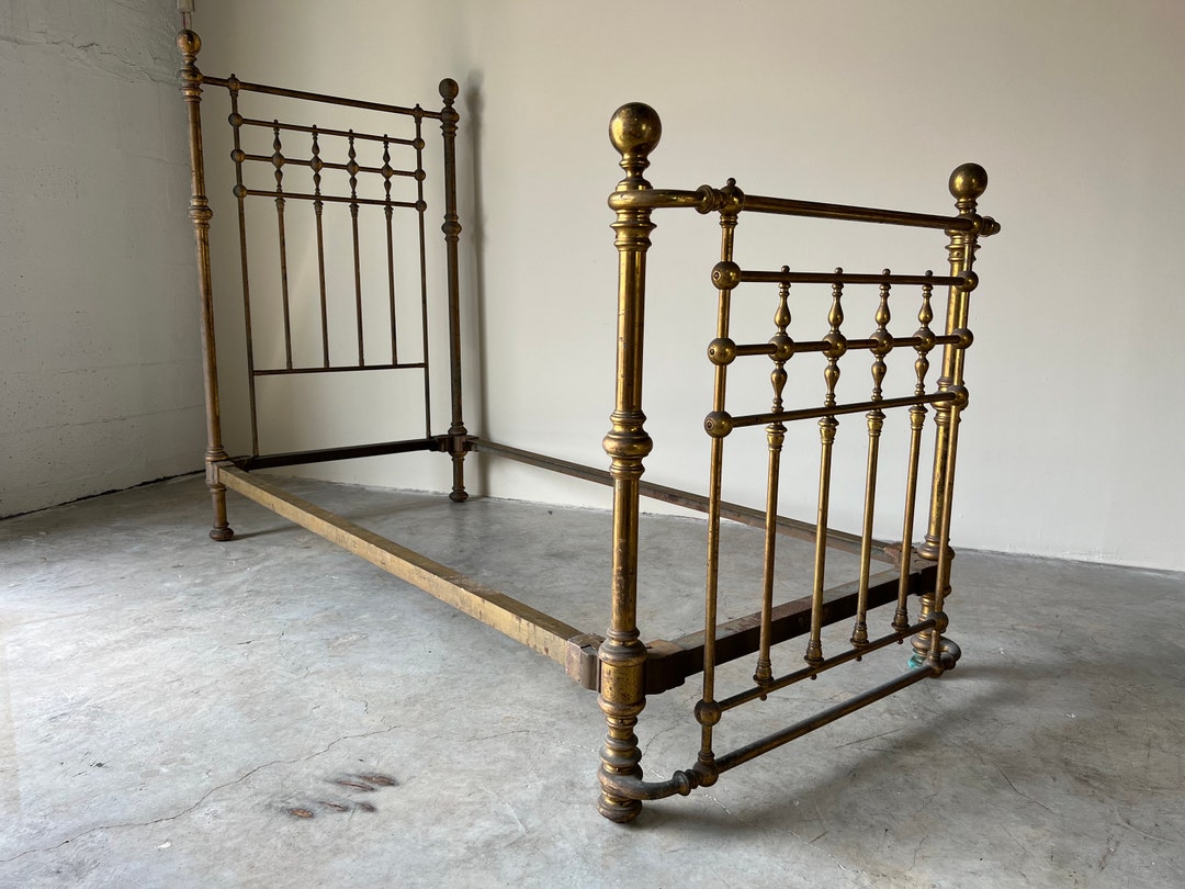 Antique Whitcomb Metallic Bedstead Late 1800s Brass Twin Size Bed Frame ...
