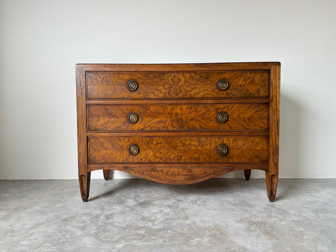 Vintage Italian Neoclassical Louis XVI Style Solid Oak Chest by Guido ...