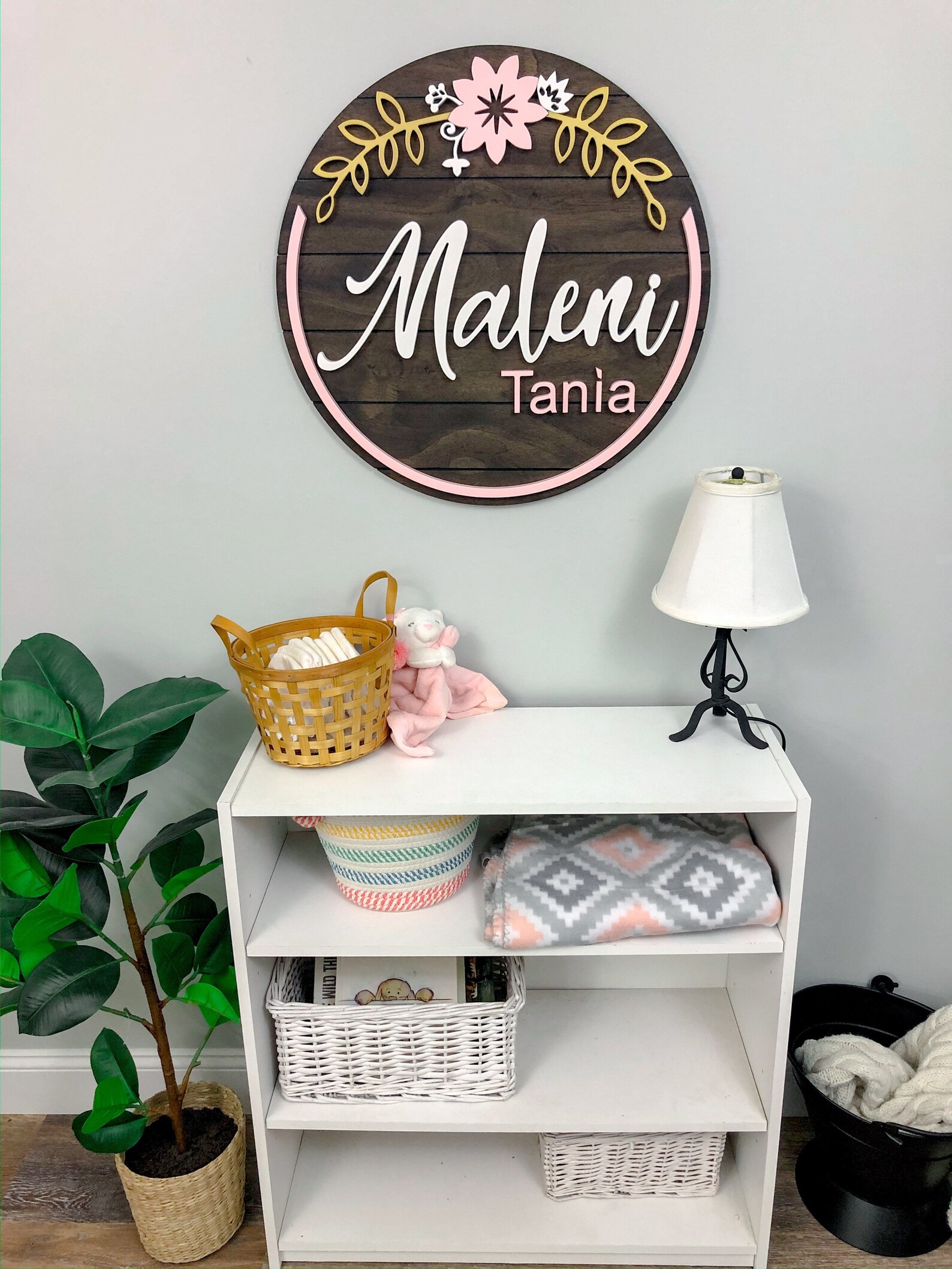 Custom Girl Wooden Circle Flower Name Sign Custom Handmade - Etsy