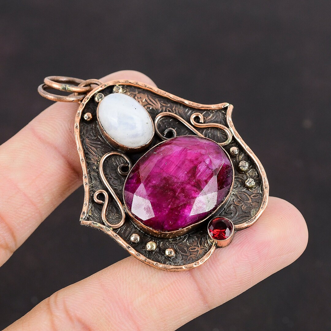 Faceted Kashmir Ruby Pendant Rainbow Moonstone Pendant - Etsy