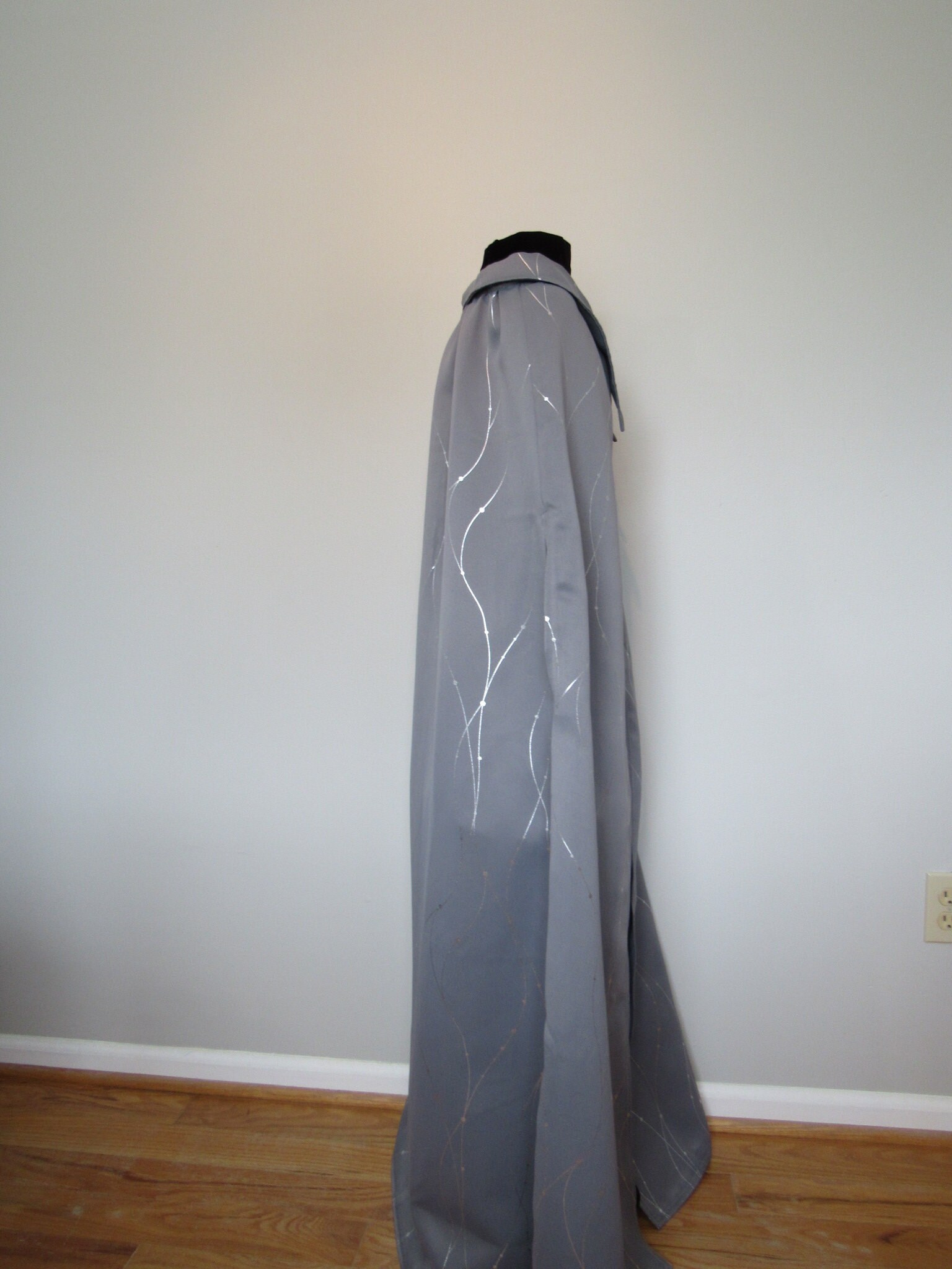 Upcycled Grey and Silver Elven Cape - Etsy