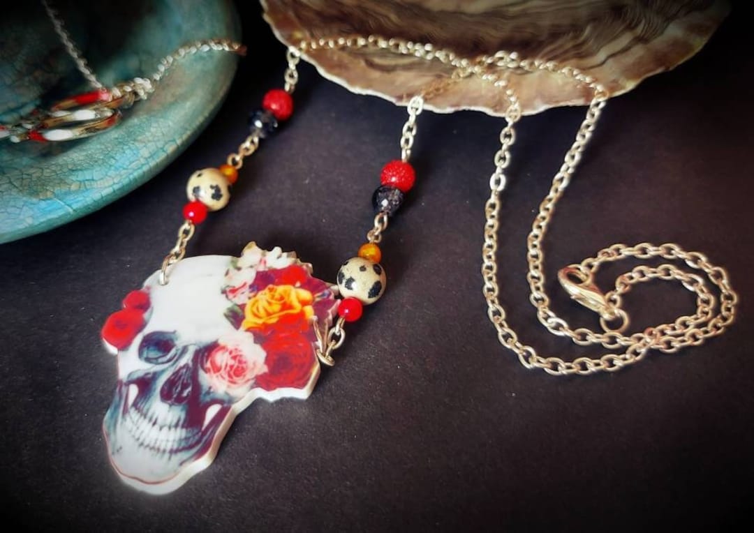 Skull Pendant / Gothic Necklace / Horror Jewellery / Creepy Pendant - Etsy