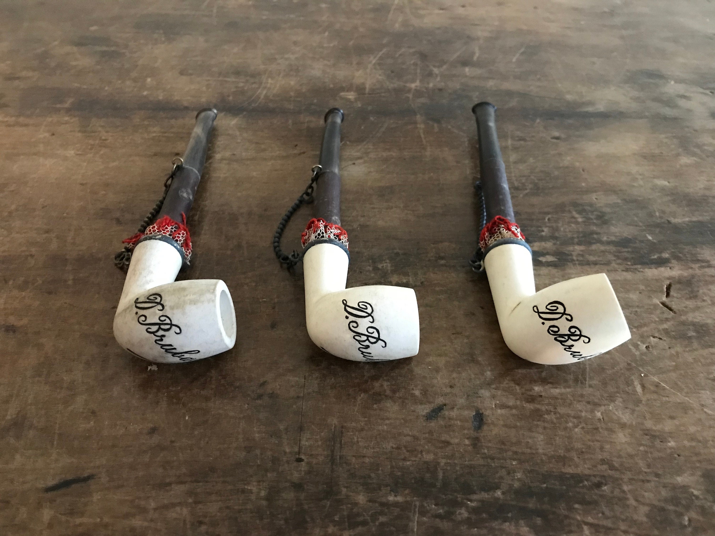 Clay Pipes From Brubacher's Wine Garden, Union Square, New York, Late ...