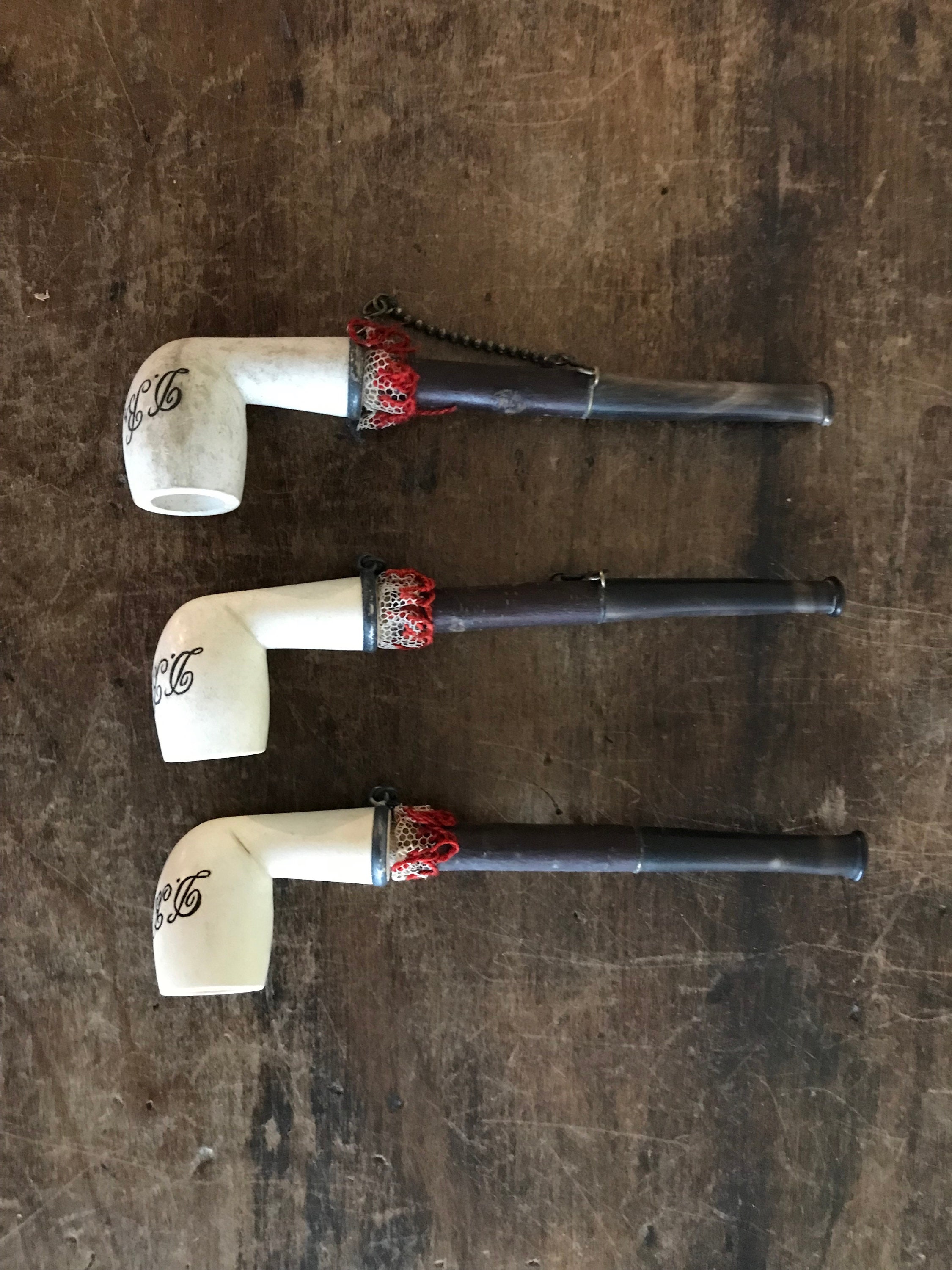 Clay Pipes From Brubacher's Wine Garden, Union Square, New York, Late ...