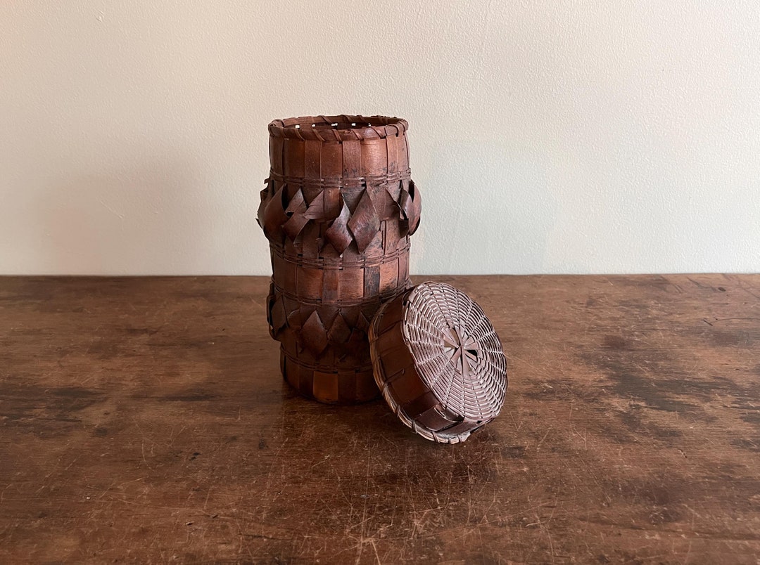 Cylinder Form Ash Splint Indian Basket With Lid, Old Oxidized Surface ...