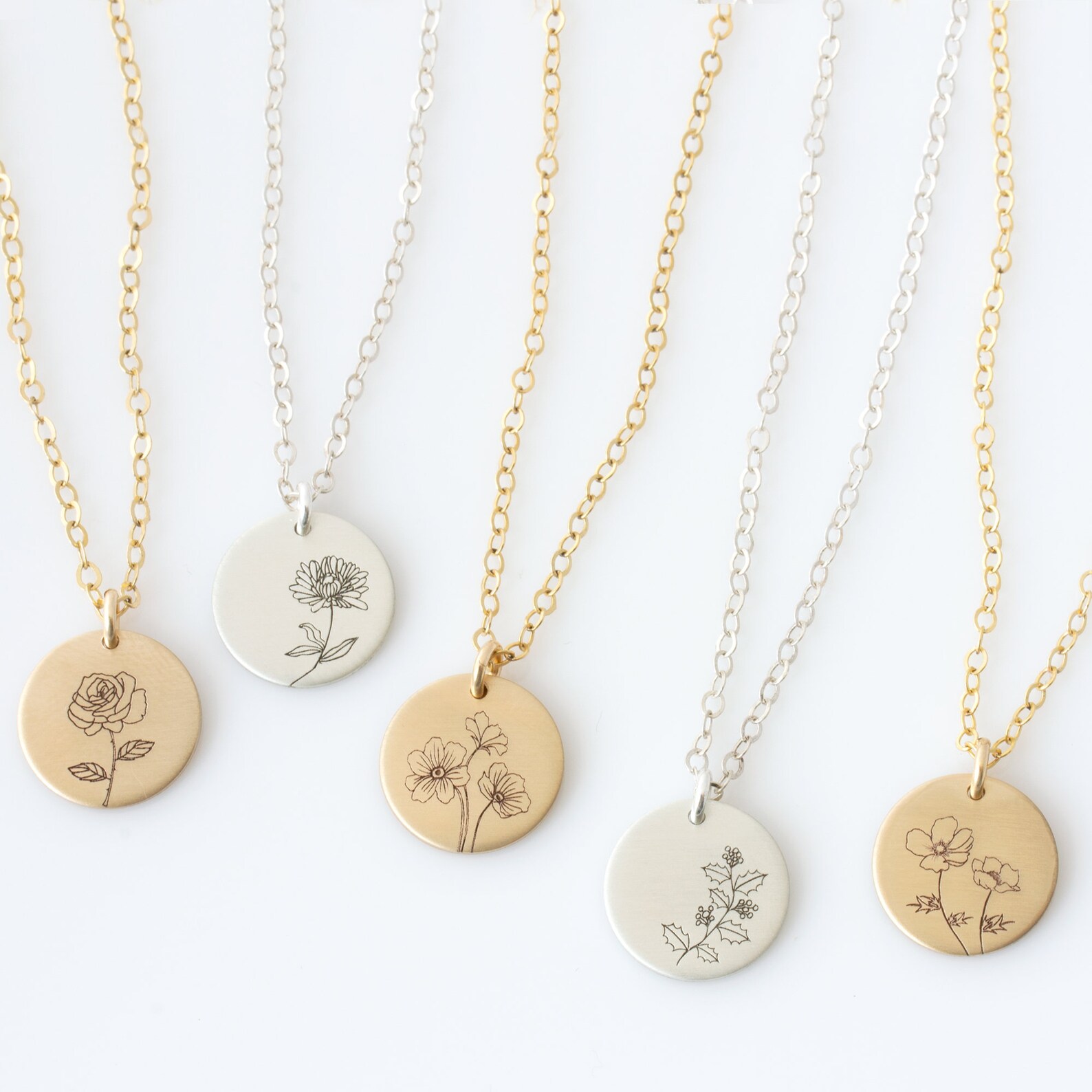 Personalized Birth Flower Necklace, Birth Month Mom Necklace, Daisy ...