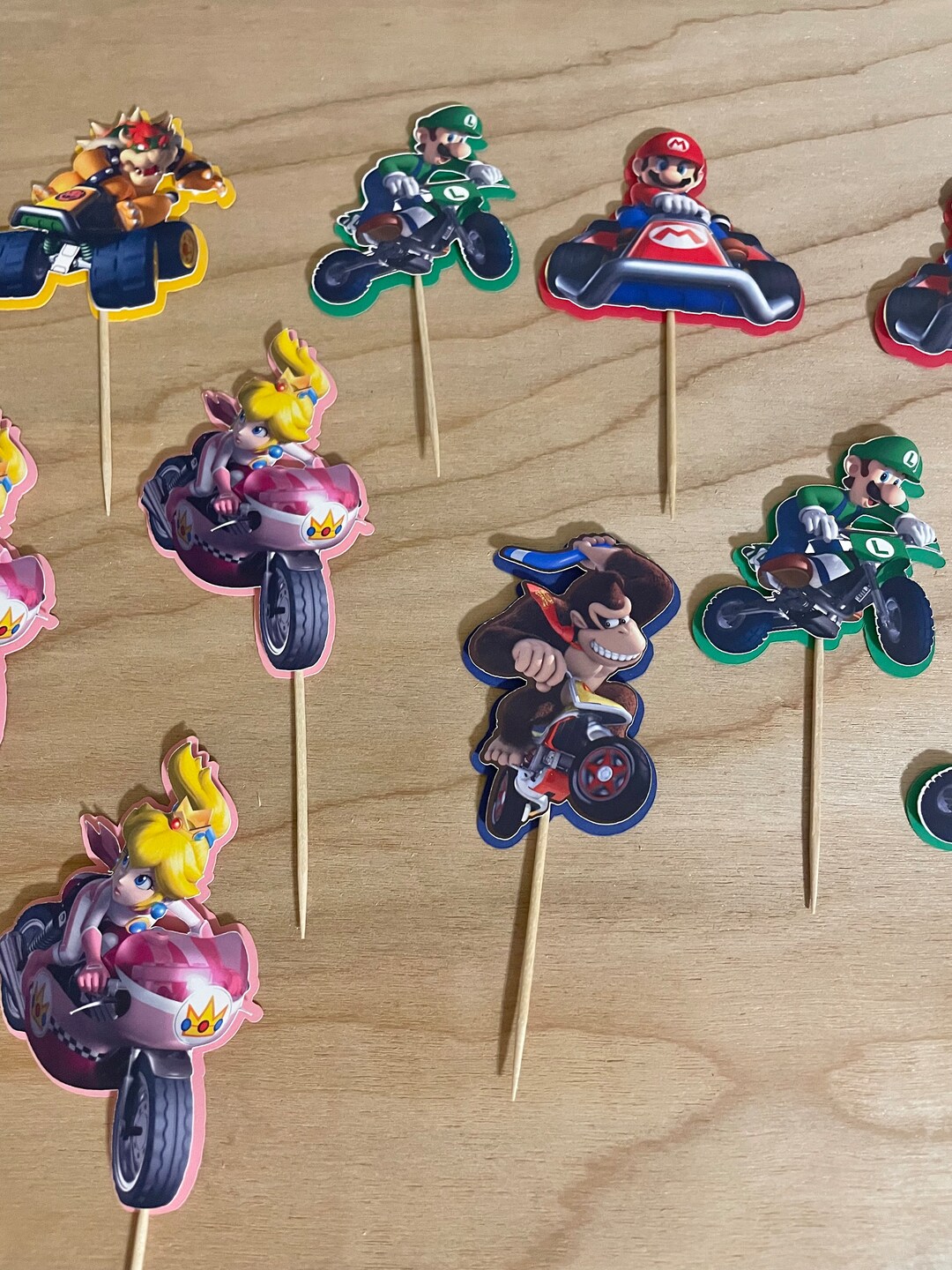 Super Mario Bros, Super Mario Cupcake Toppers, Nintendo Party, Super ...