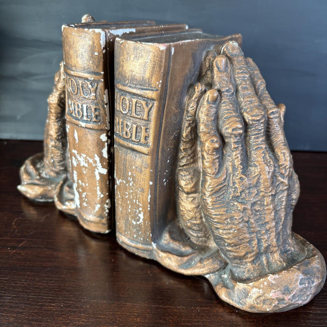 Vintage Chalkware Hand and Bible Bookends Depicting Large Hands ...