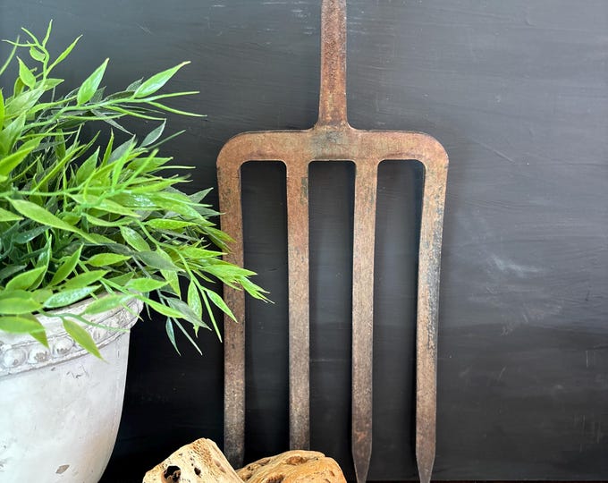 Vintage Rusty Pitchfork Made in Austria Rusty Primitive Farm Tools ...