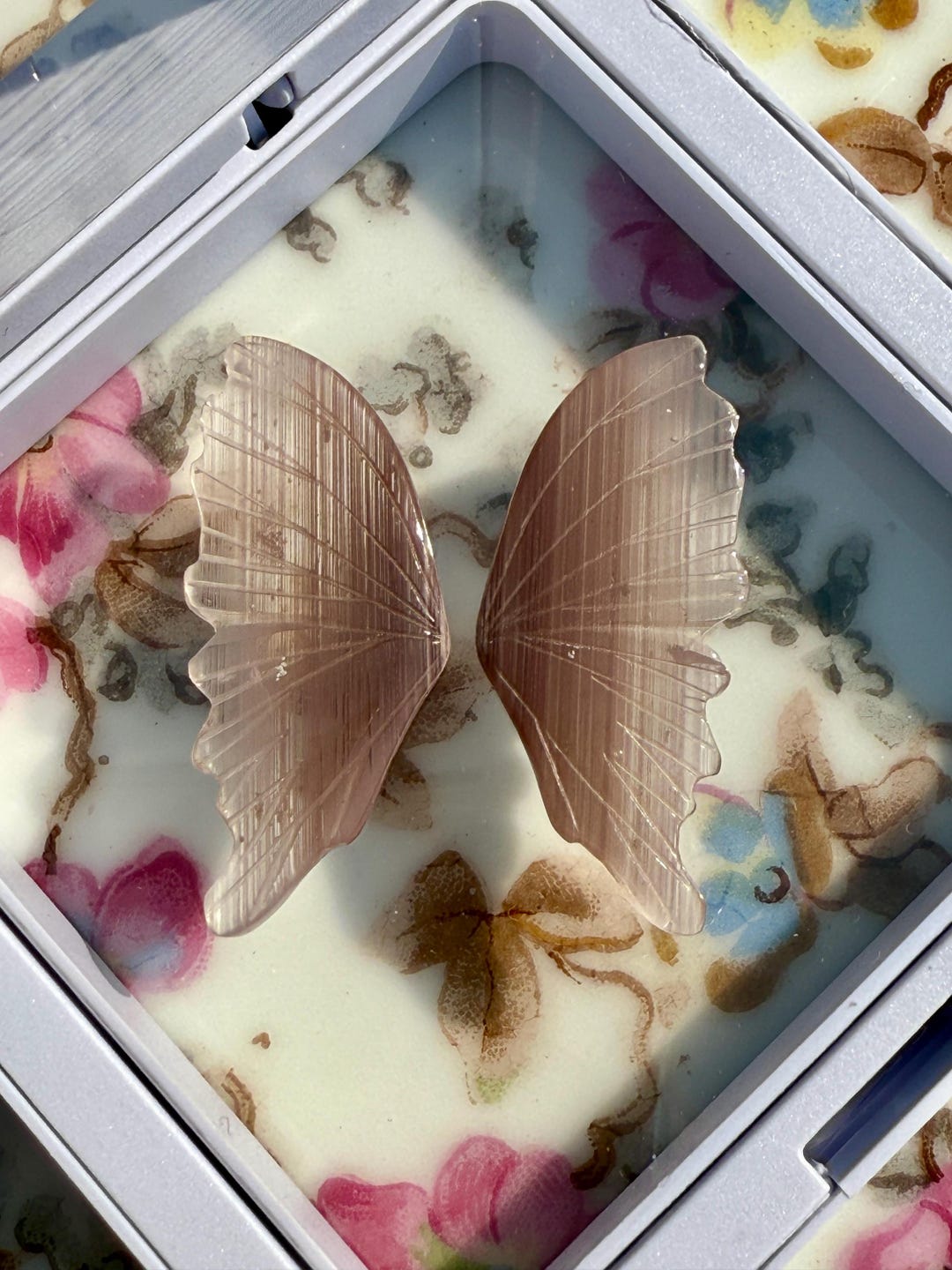 Pink Lithium Quartz Butterfly Wings - Angel Numbers, Case & Stand ...