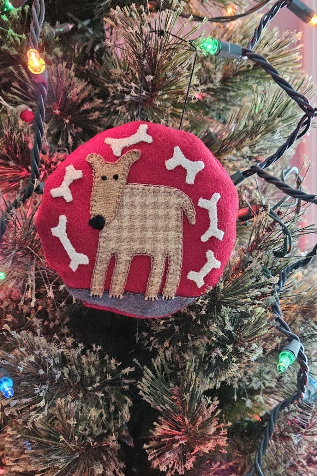 Dog and Bones Wool Applique Christmas Ornament - Etsy