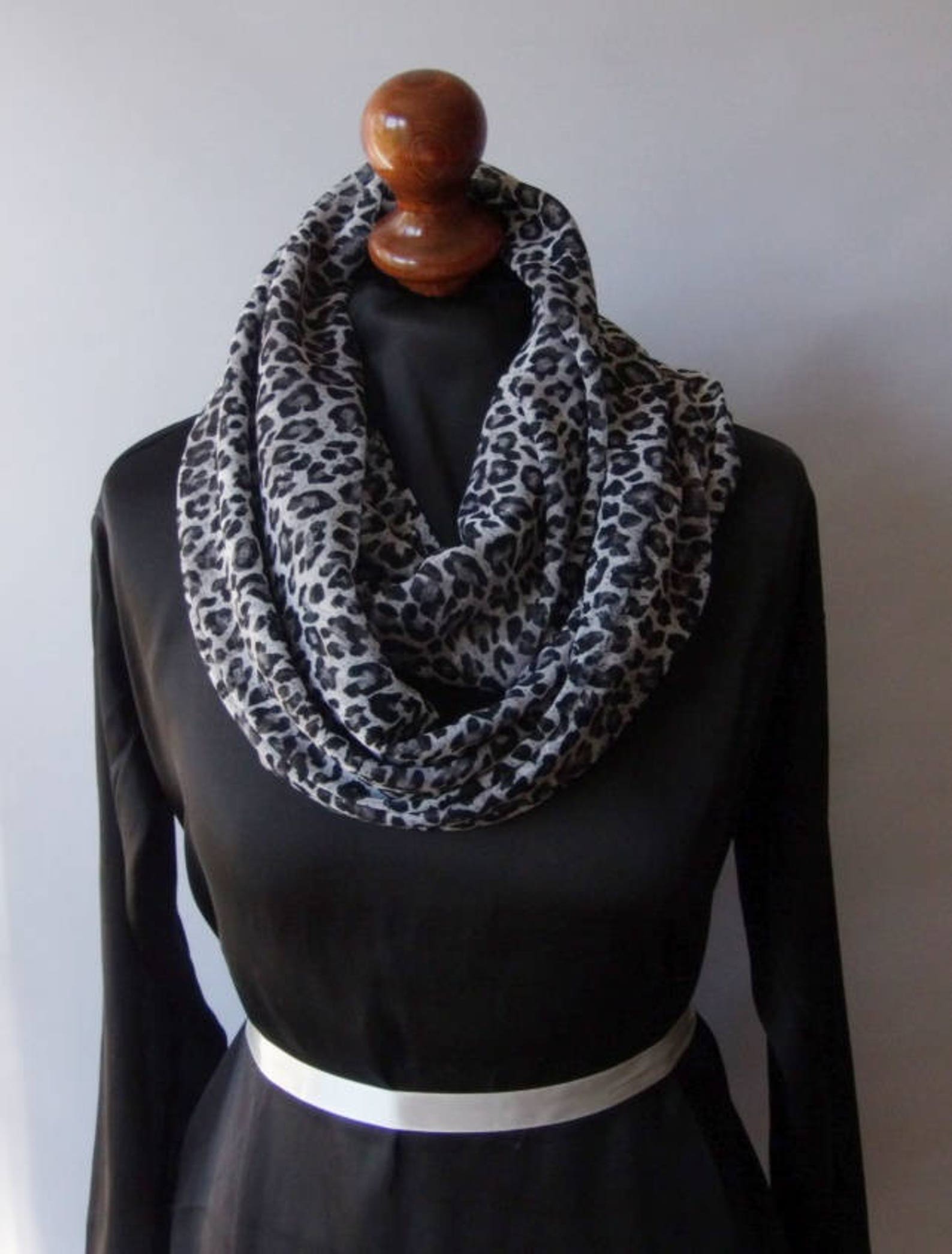 Chunky Soft Gray Leopard Print Fleece Scarf, Long Round Scarf, Round ...
