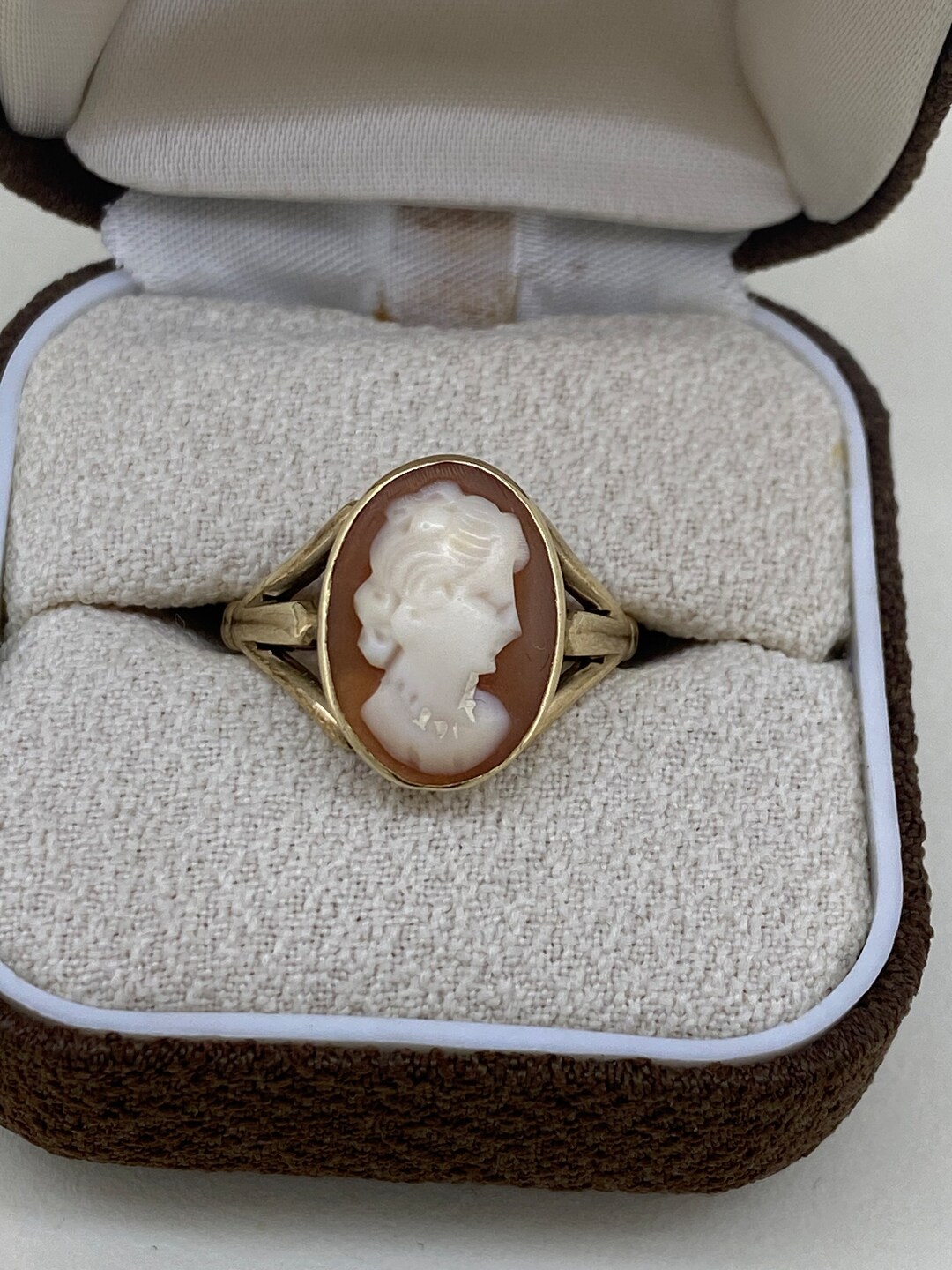 Vintage Shell Cameo Ring in 9K Gold. Split Shoulders. Maker's Mark. - Etsy