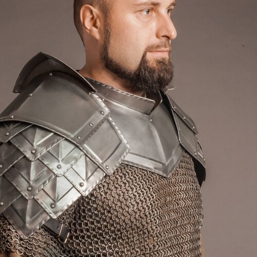 Dwalin's Shoulders & Gorget - Etsy