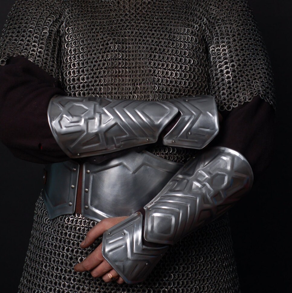 STEEL Thorin Oakenshield Bracers | Etsy