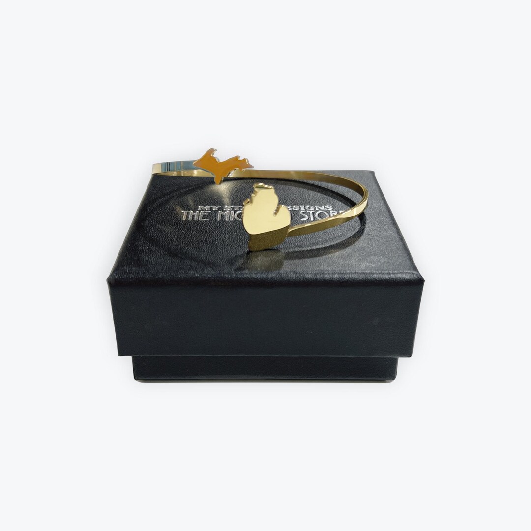 Gold Solid Michigan Map Bracelet - Michigan Gifts - Love Michigan ...