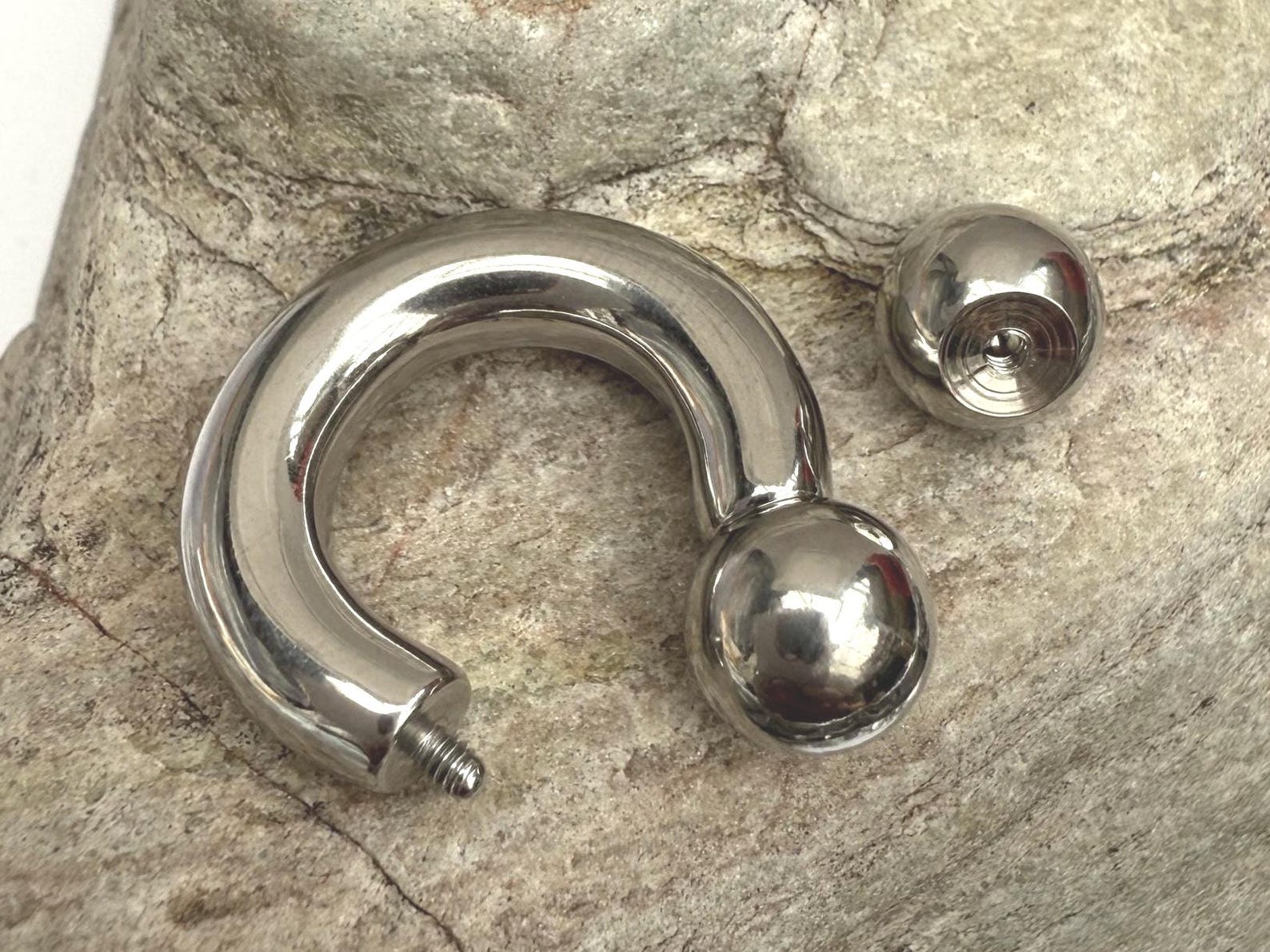 Surgical Steel Heavy Gauge Horseshoe Ring | Circular Barbell | Single ...