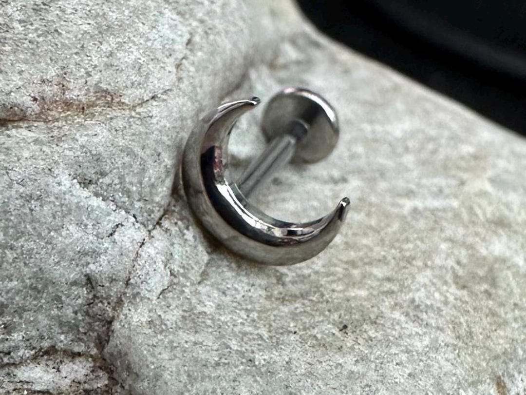 Plain Large Crescent Moon Titanium Piercing Stud | 1.2mm 16g | Flat ...