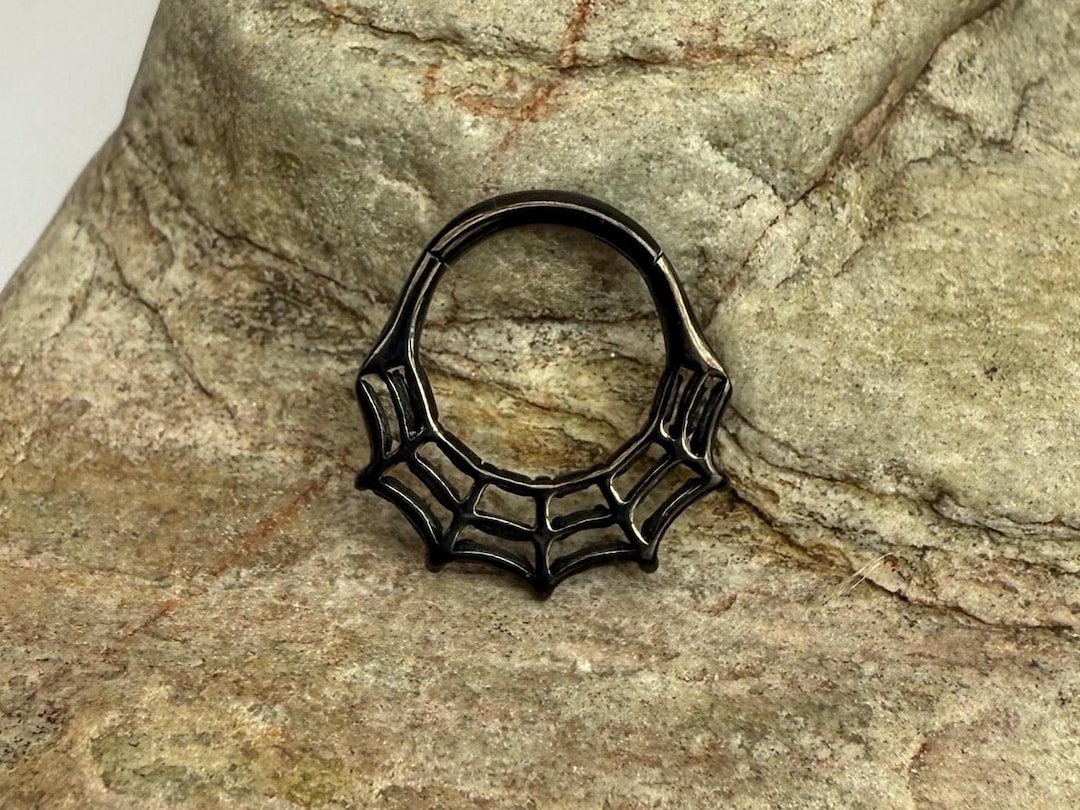 Black Spider Web | Implant Titanium Hinged Clicker | Septum Hoop Daith ...