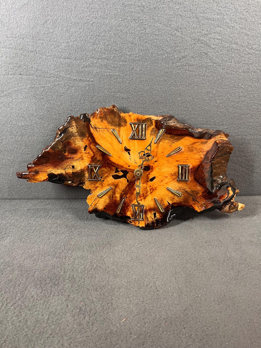 Vintage Wood Slab Wall Clock Rustic Lacquered Tree Slab, Unique Home ...