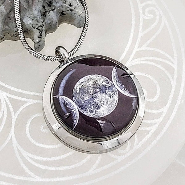 Moon Locket - Etsy