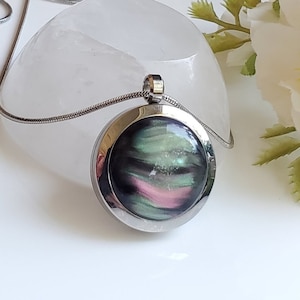 Aurora Borealis Locket Pendant | Pretty Keepsake Jewelry Gifts for Any ...