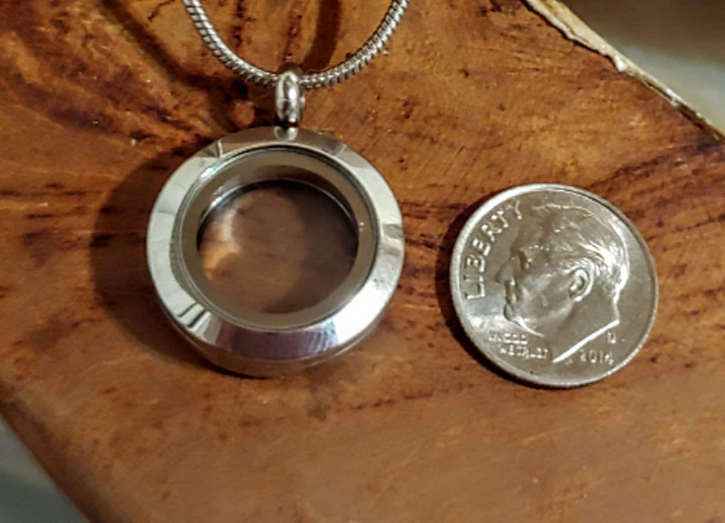 Small Stainless Steel Glass Locket | Keepsake Cremation Jewelry ...