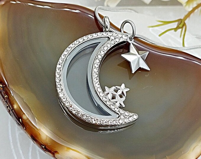 Moon Goddess Locket With a 12mm White Druzy. Victorian Moon Locket ...
