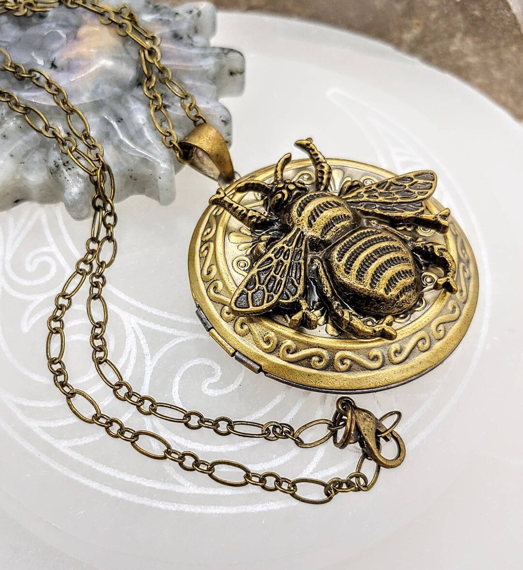 Vintage Inspired Bronze Bumble Bee Locket Beekeeper Urn Jewelry Bee ...