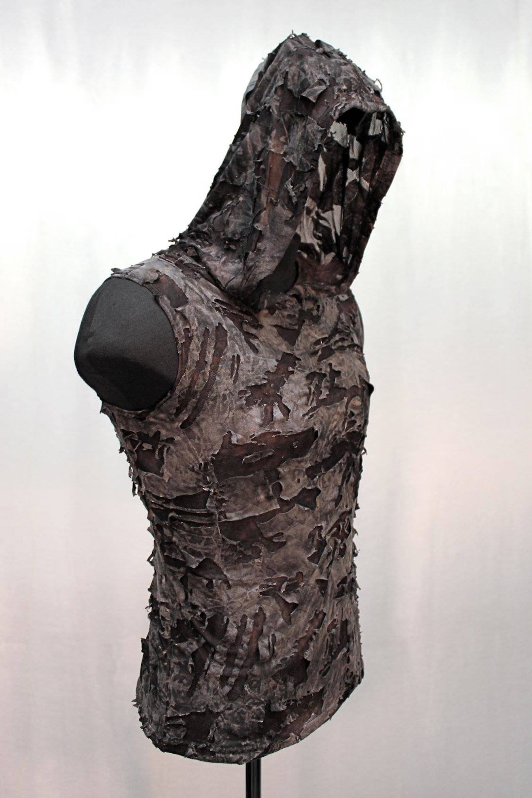 MEN'S SLEEVELESS HOODIE T-shirt - Zombie Fabric - Etsy