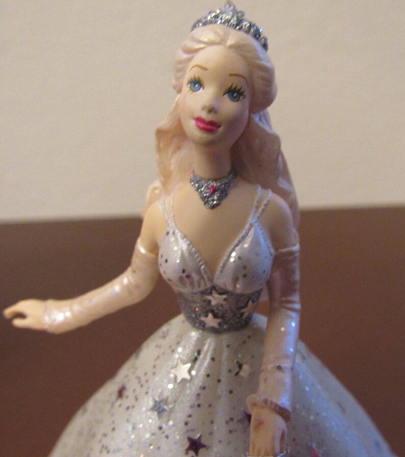 Celebration Barbie Hallmark Keepsake 2001 Special Edition Christmas celebration-barbie-hallmark-keepsake-2001-special-edition-christmas